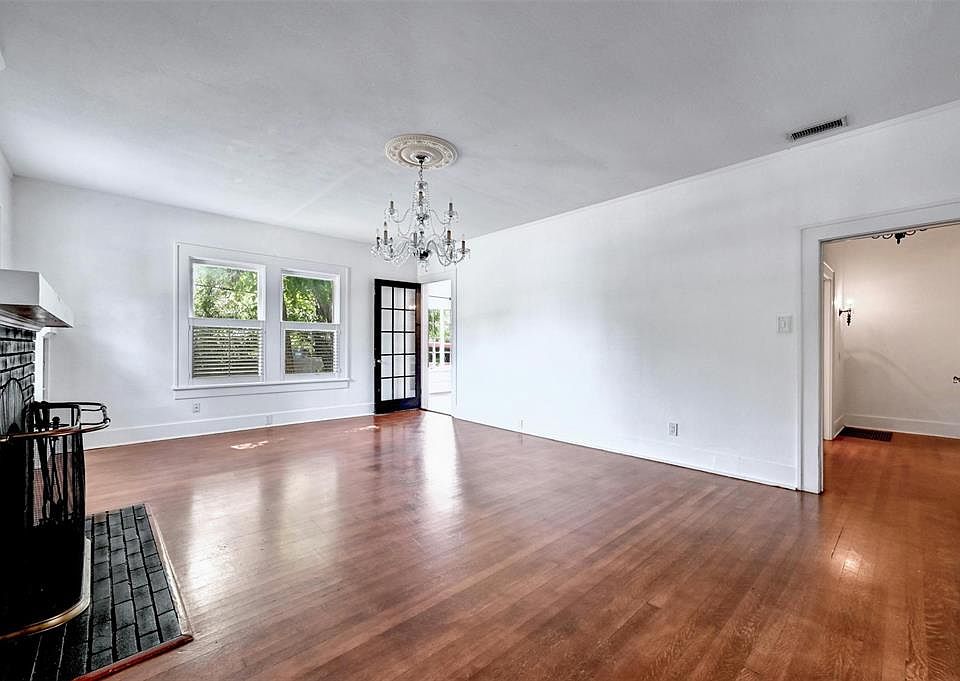 101 W 32nd St, Austin, TX 78705 | Zillow