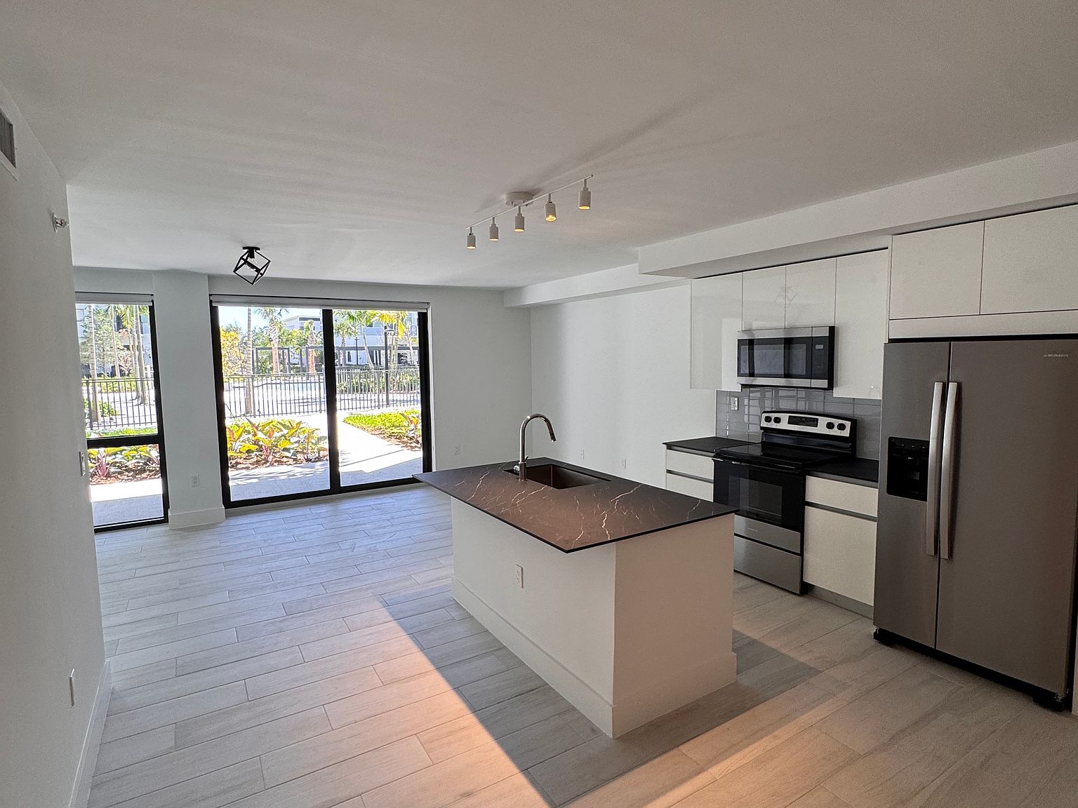 4401 NW 6th St #S1, Fort Lauderdale, FL 33317 | Zillow