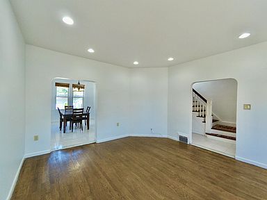 206 Front St, Secaucus, NJ 07094 | Zillow