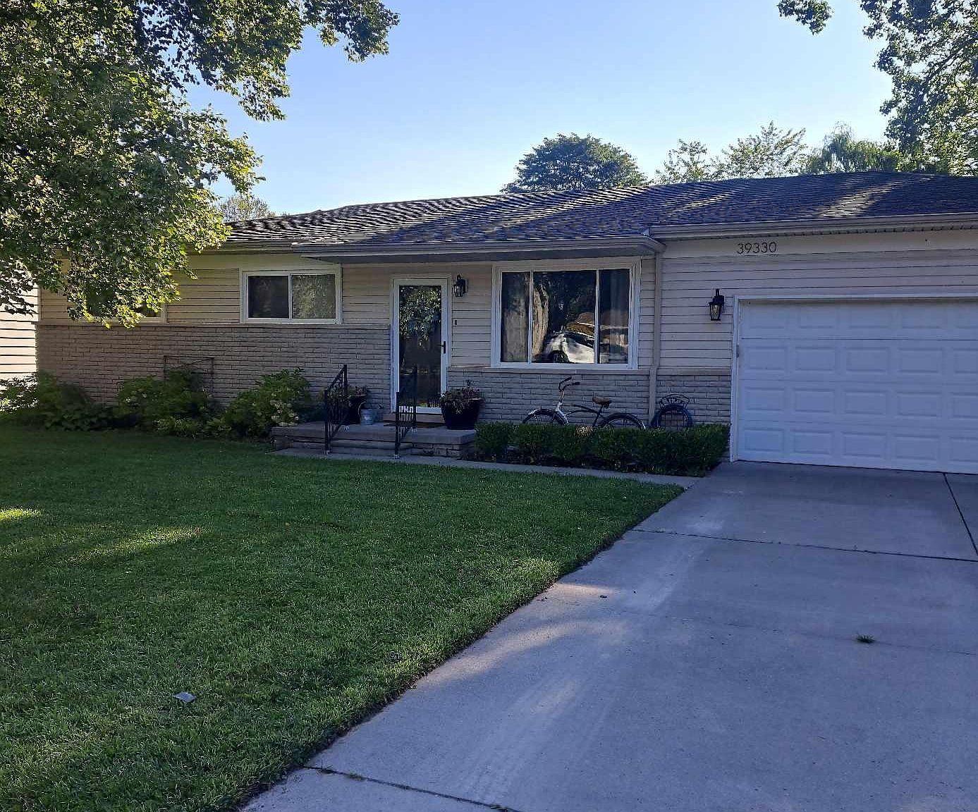 39330 Long St, Harrison Township, MI 48045 | Zillow