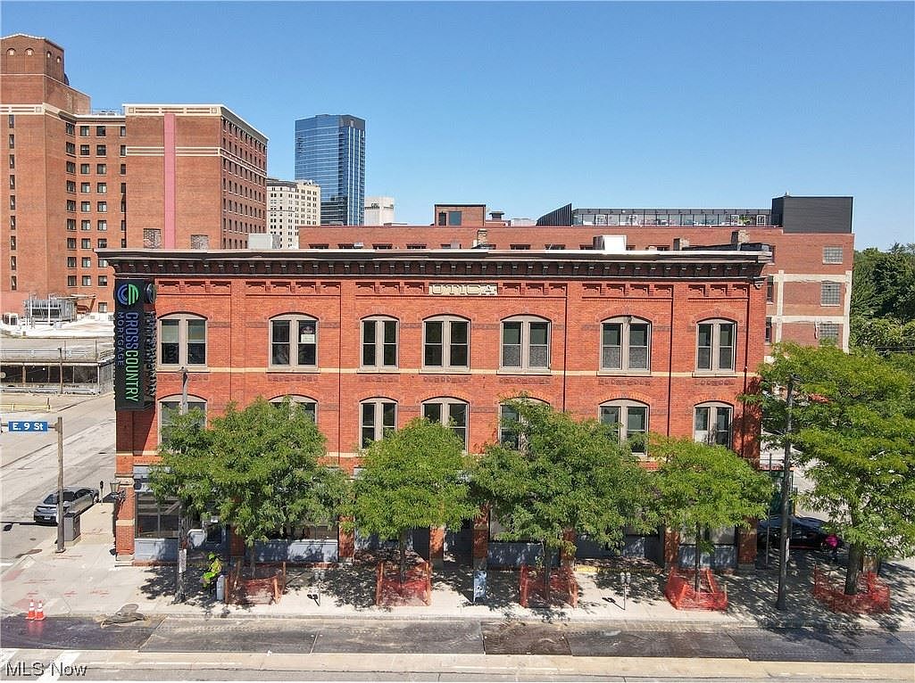 2217 E 9th St FLOOR 2, Cleveland, OH 44115 | Zillow