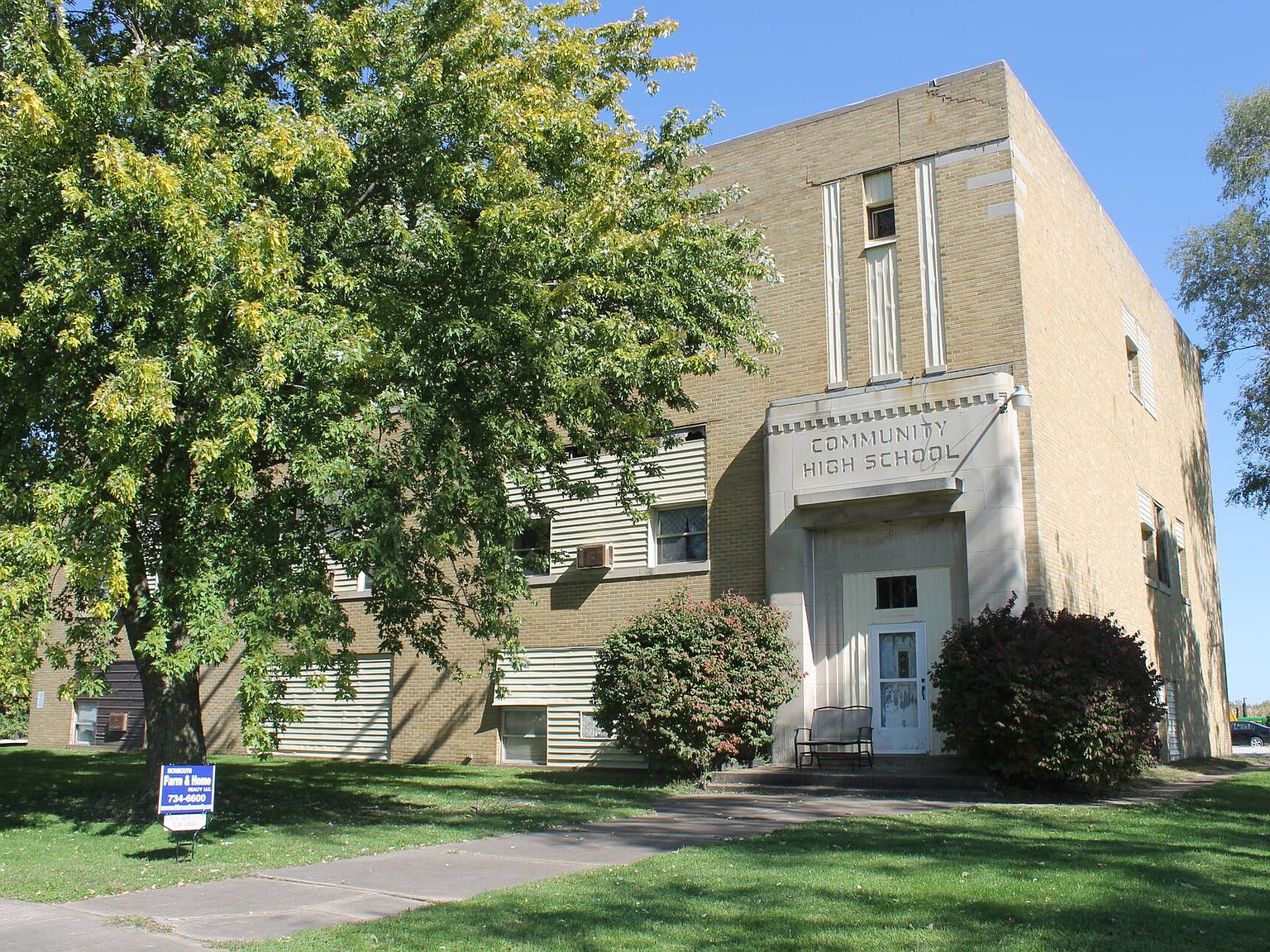 435 S Broadway St, Little York, IL 61453 | Zillow