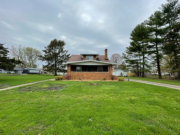 402 N Gray St, Sidell, IL 61876 | Zillow