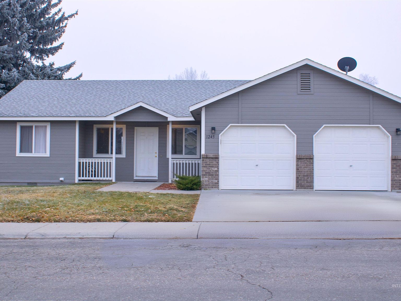 1245 E 4th St N, Mountain Home, ID 83647 | Zillow