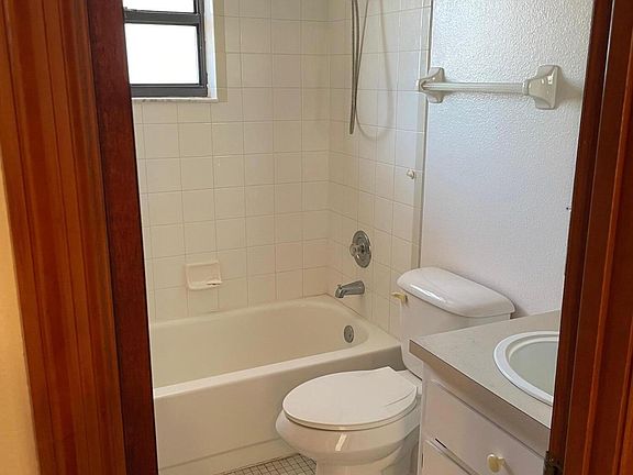 7395 Canterbury St, Spring Hill, FL 34606 | MLS #2225550 | Zillow