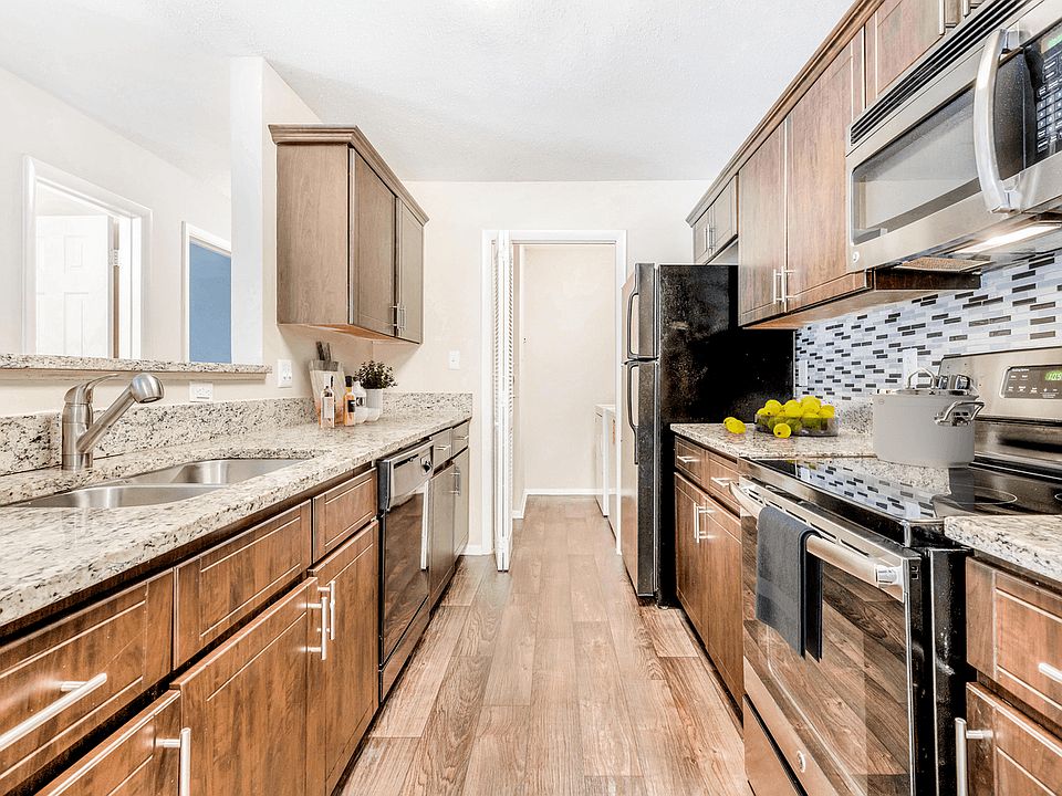 Southpark Commons Apartment Homes - 4401 Hamptonridge Dr Charlotte NC ...