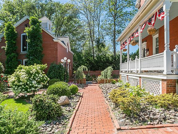 Check out the lighthouse! C. 1895 on Lake Ontario. $995,000 – Old House ...