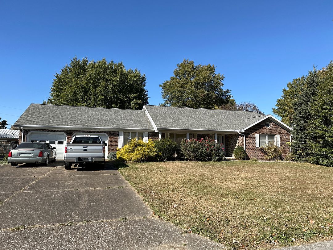 203 S Willard St, Fort Branch, IN 47648 | Zillow