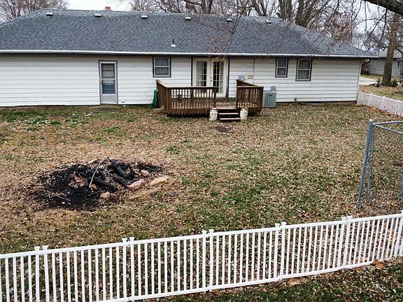102 Willow Ln, Bendena, KS 66008 | Zillow