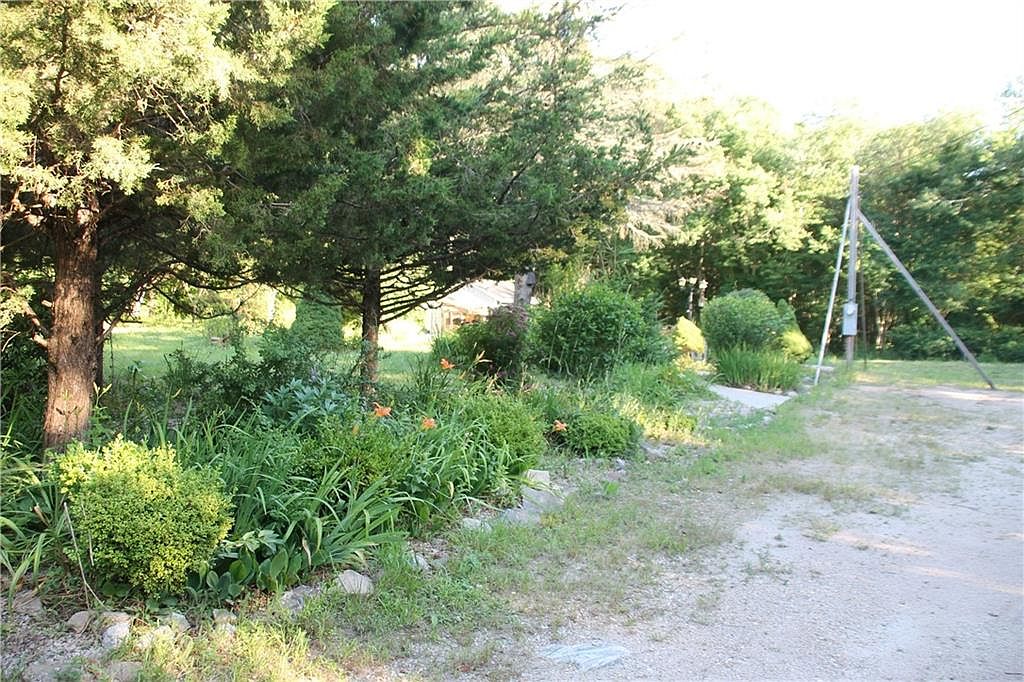 229 Westerly Bradford Rd, Westerly, RI 02891 | MLS #1336096 | Zillow