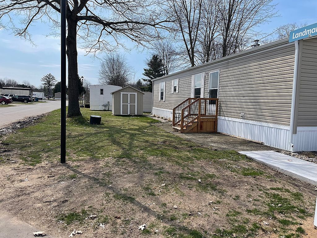 44 Happy End Dr NW, Sparta, MI 49345 | Zillow