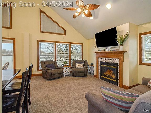 1697 Triangle Lake Rd, Howell, MI 48843 | MLS #20240020199 | Zillow