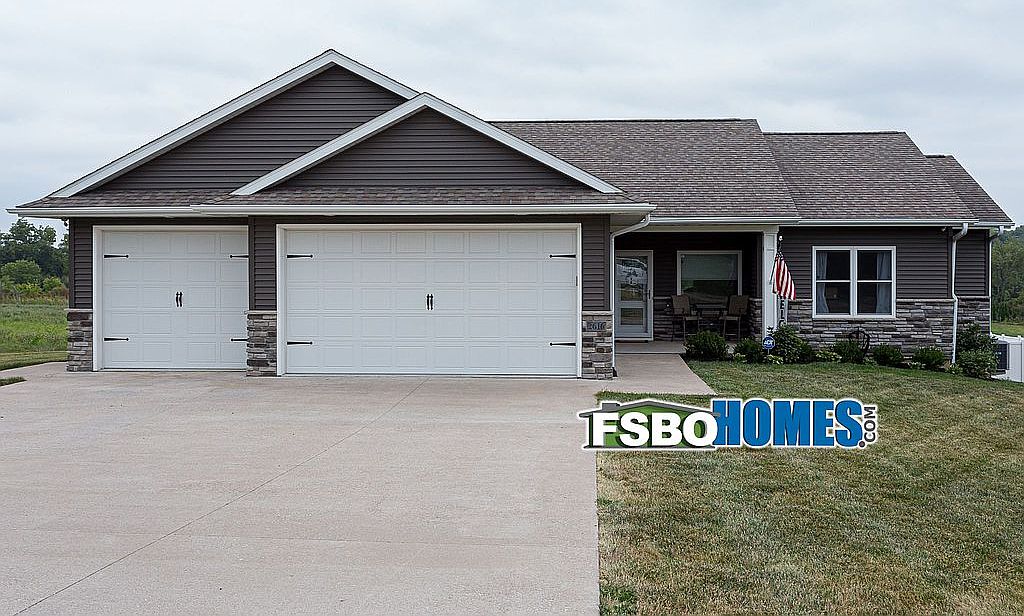 2616 Anna Elizabeth Ln, Muscatine, IA 52761 | Zillow