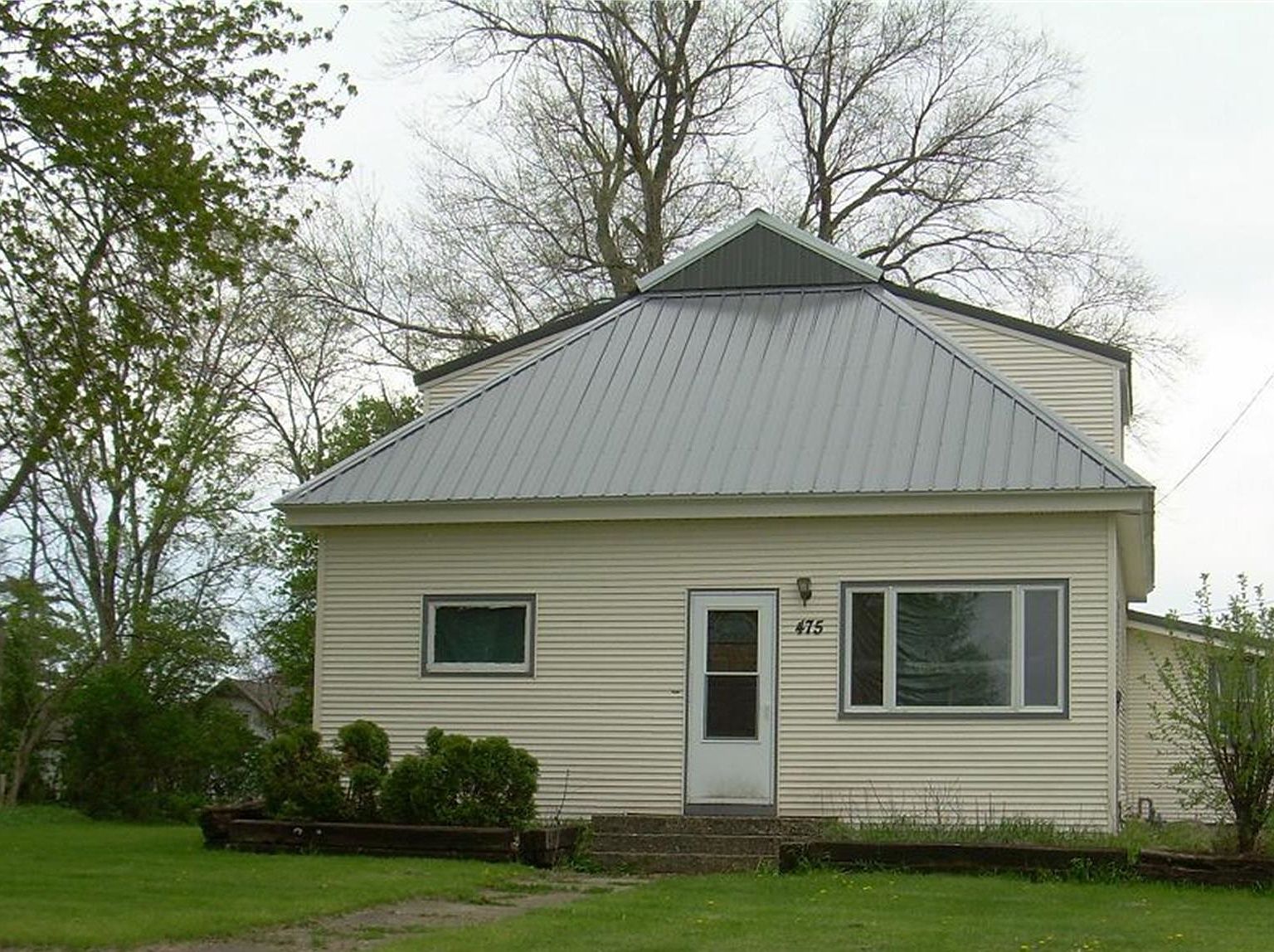 475 3rd St NW, Primghar, IA 51245 | Zillow