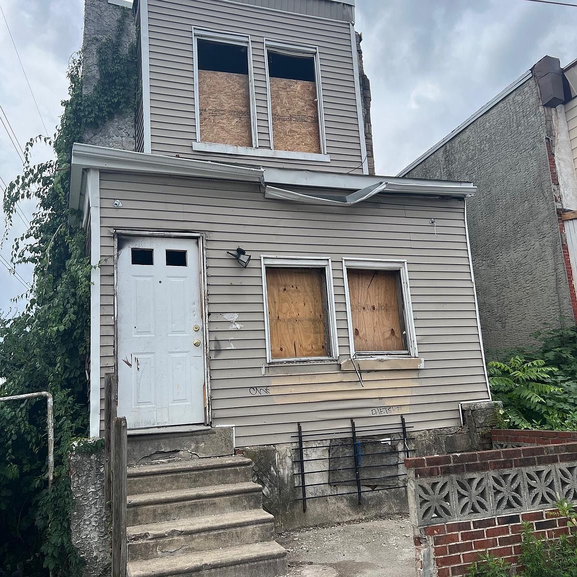2008 S 65th St, Philadelphia, PA 19142 | Zillow