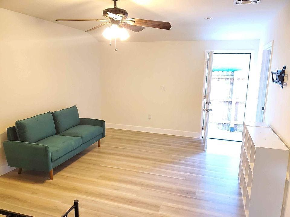 7099 Fallbrook Ave, West Hills, CA 91307 | Zillow