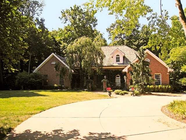 5423 Delta River Dr, Lansing, MI 48906 | Zillow