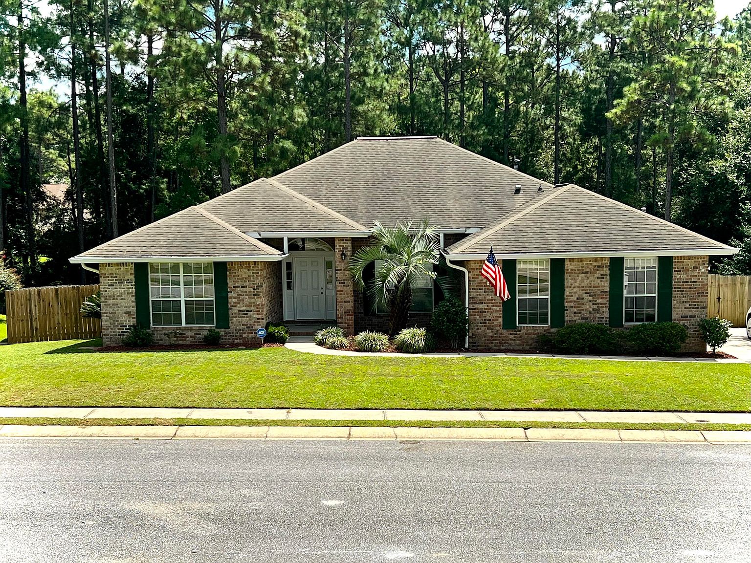 2692 Paddock Cir, Crestview, FL 32536 | Zillow