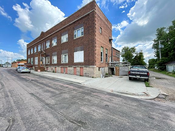 201 S Dumont Ave, Woonsocket, SD 57385 | MLS #23-141 | Zillow