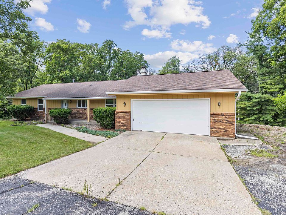 10234 Atwood Rd, Roscoe, IL 61073 | Zillow 10234 Atwood Rd, Roscoe, IL 61073 | Zillow