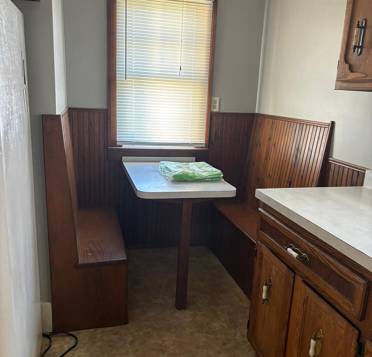 12 Fairview Pl, Decatur, IL 62522 | Zillow