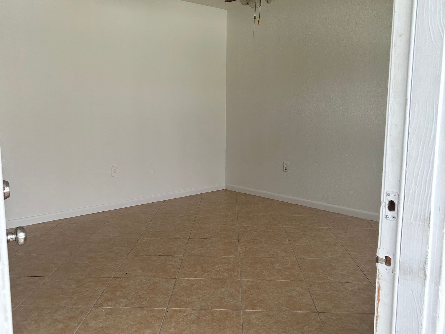 2122 Thomas St #2122, Hollywood, FL 33020 | Zillow