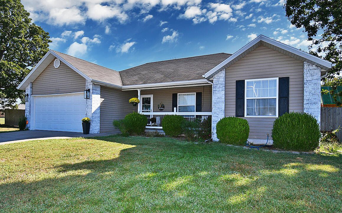 506 Rice St, Clever, MO 65631 | Zillow