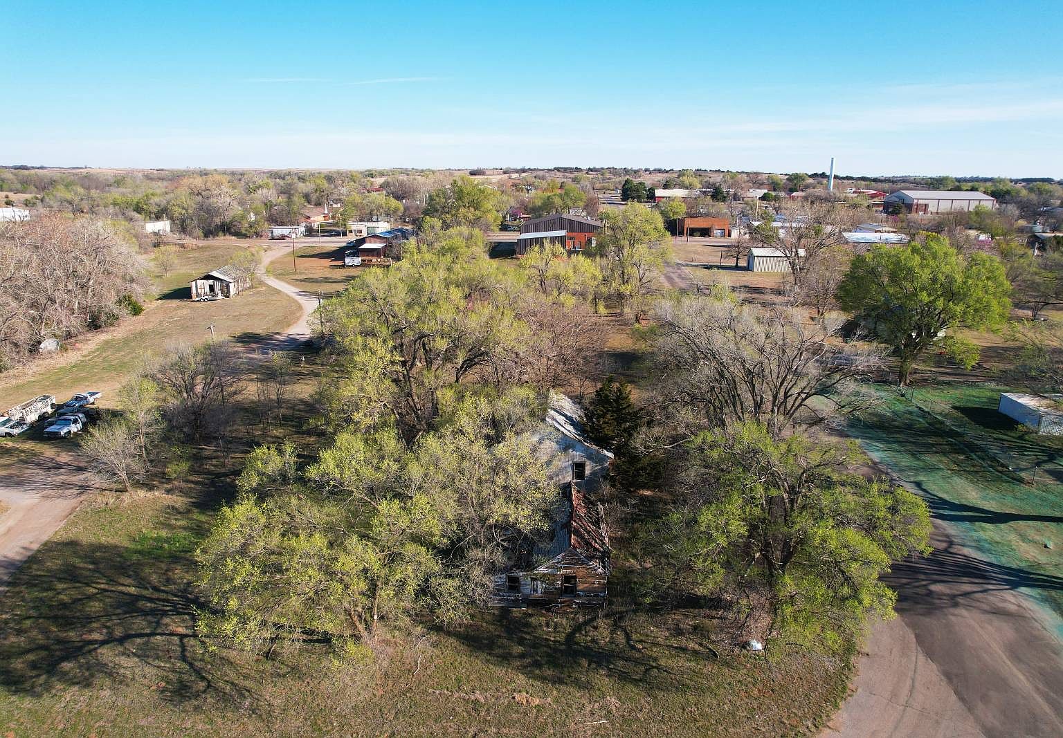 604 Oklahoma St, Reydon, OK 73660 | MLS #11265391 | Zillow