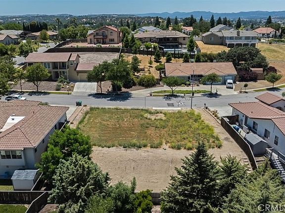 679 Red Cloud Rd #9, Paso Robles, CA 93446 | MLS #NS23205543 | Zillow