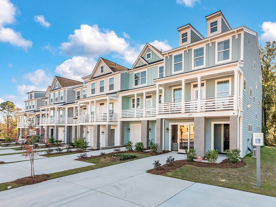 The Bluffs at Pinefield Townhomes by Eastwood Homes in Charleston SC ...