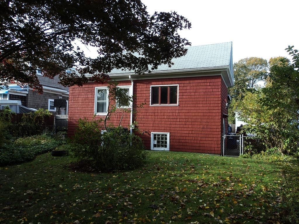 40 Rodney St, New Bedford, MA 02744 | Zillow