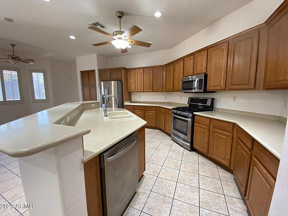 2903 E Gary Way, Phoenix, AZ 85042 | MLS #6621654 | Zillow