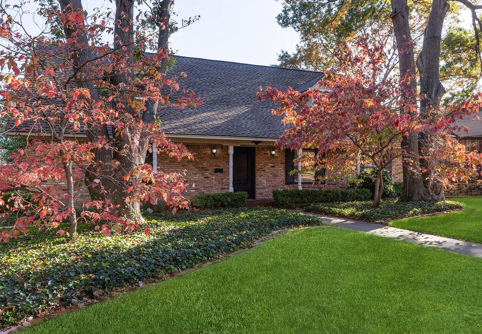 9640 Angleridge Rd, Dallas, TX 75238 | Zillow