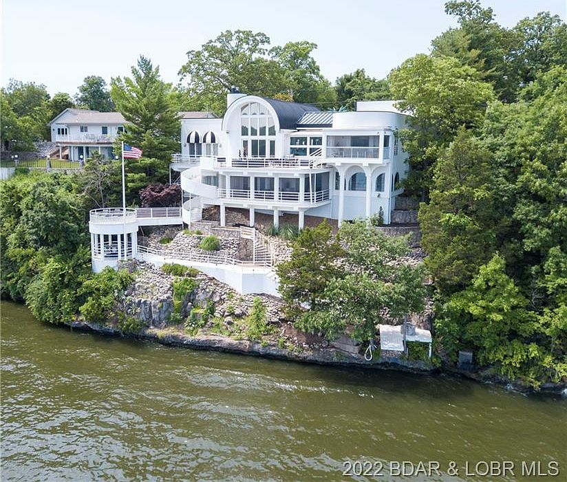648 Black Hawk Dr, Lake Ozark, MO 65049 | Zillow