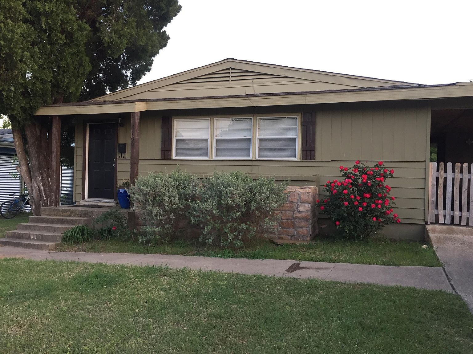 4709 Kilpatrick Ave, Fort Worth, TX 76107 | Zillow