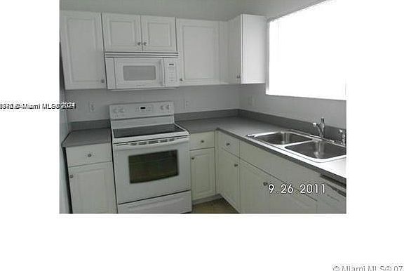 3818 SW 48th Ave #3818, Hollywood, FL 33023 | Zillow