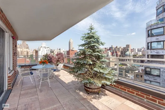 174 East 74th Street #16C in Lenox Hill, Manhattan | StreetEasy