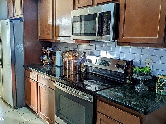 10857 LYDIA ESTATES Drive, Jacksonville, FL 32218 | Zillow