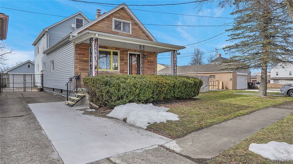 13 Wayne St, Depew, NY 14043 | Zillow