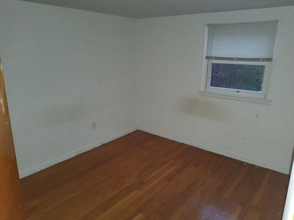 19 Oak Ter UNIT 2, Suffern, NY 10901 | Zillow