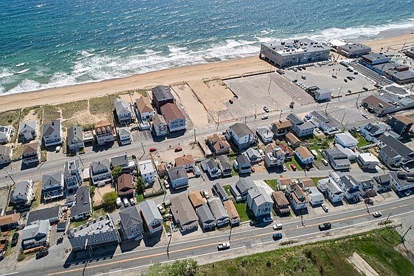 38-40 Central Ave, Salisbury, MA 01952 | MLS #73056432 | Zillow