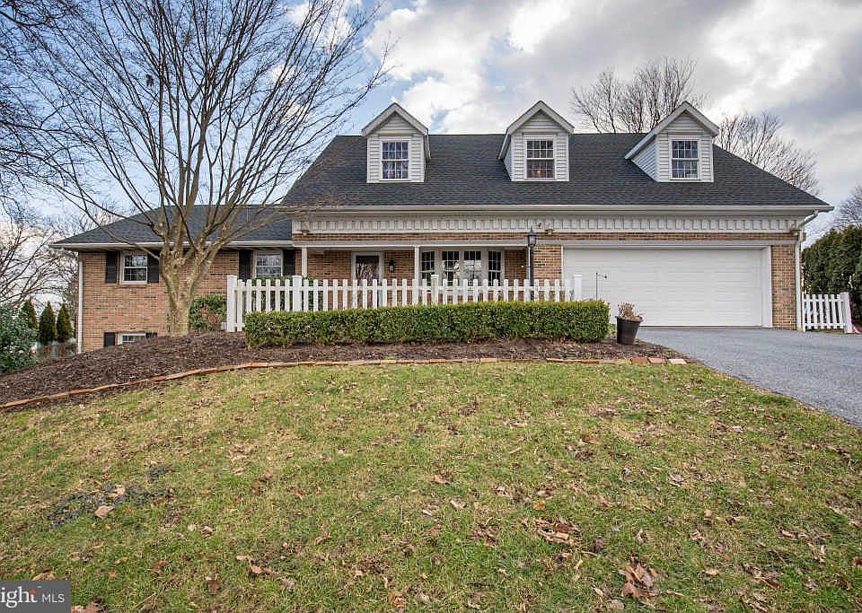 261 Hartman Rd, Reading, PA 19606 | Zillow