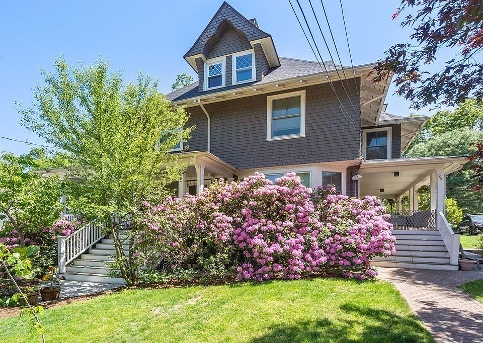 698 Beacon St REAR 698, Newton Center, MA 02459 | Zillow