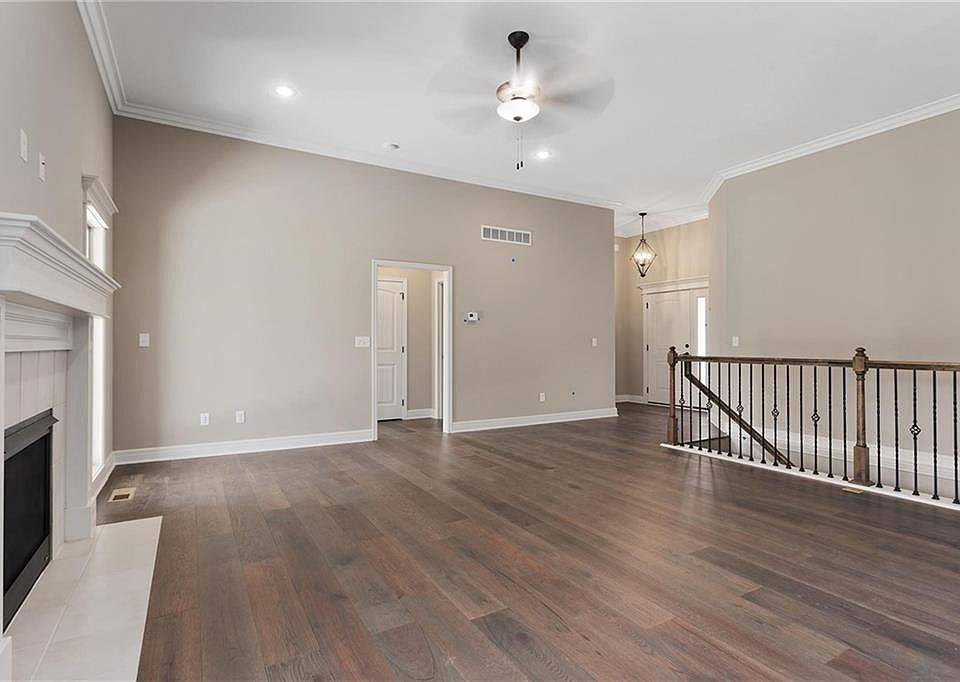 3639 NE 91st Ter, Kansas City, MO 64156 | Zillow
