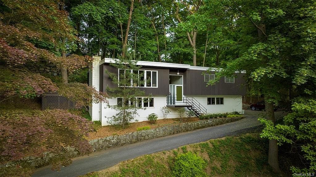 83 Lefurgy Avenue, Dobbs Ferry, NY 10522 | Zillow