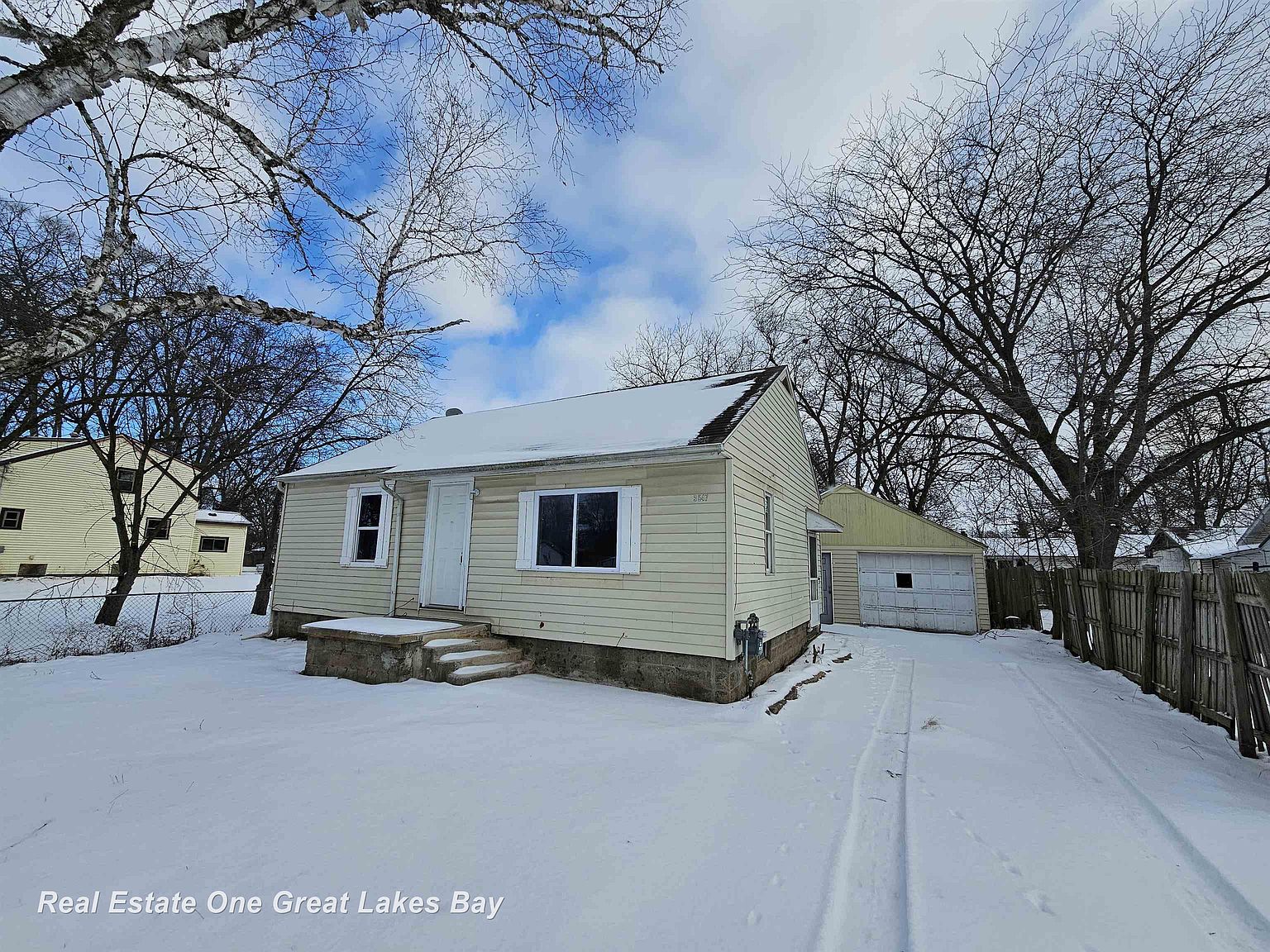 3547 Snowy Ln, Saginaw, MI 48601 | MLS #50159544 | Zillow