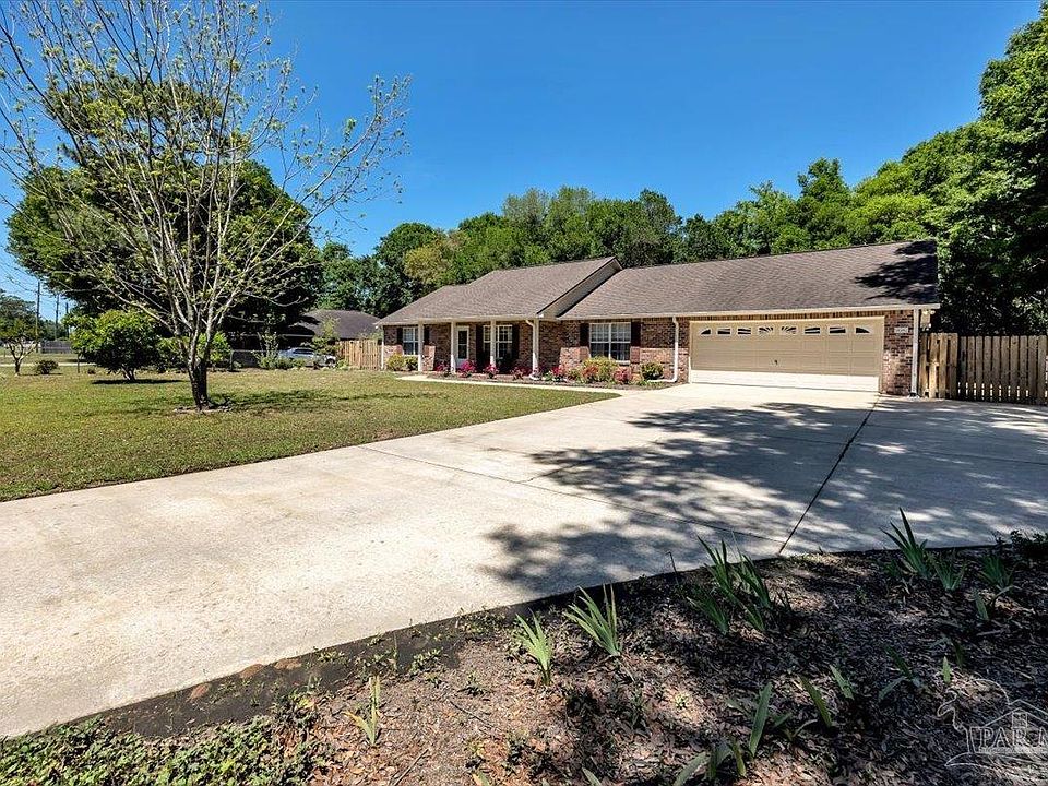 5682 Berryhill Rd, Milton, FL 32570 | Zillow