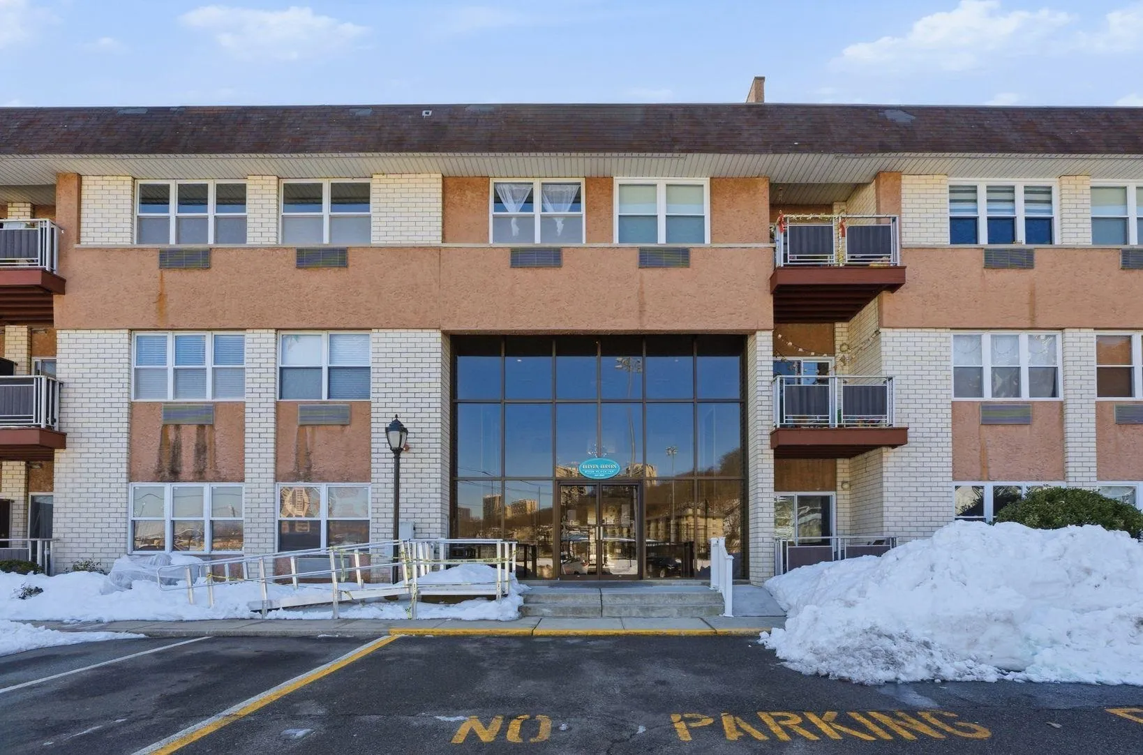 1111 River Road #C6 in Edgewater, New Jersey | StreetEasy