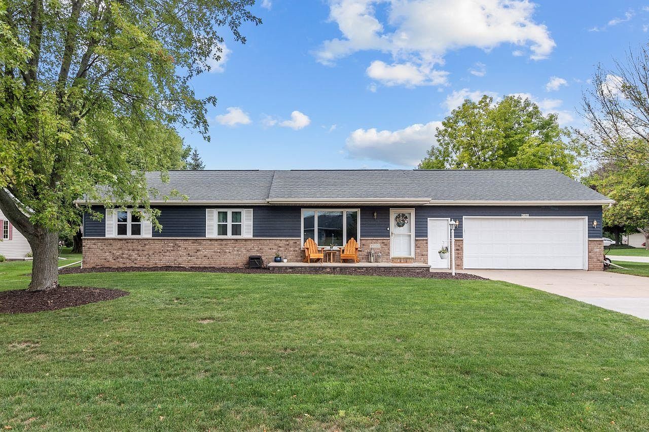 W5520 Rustic Ln, Appleton, WI 54915 | Zillow