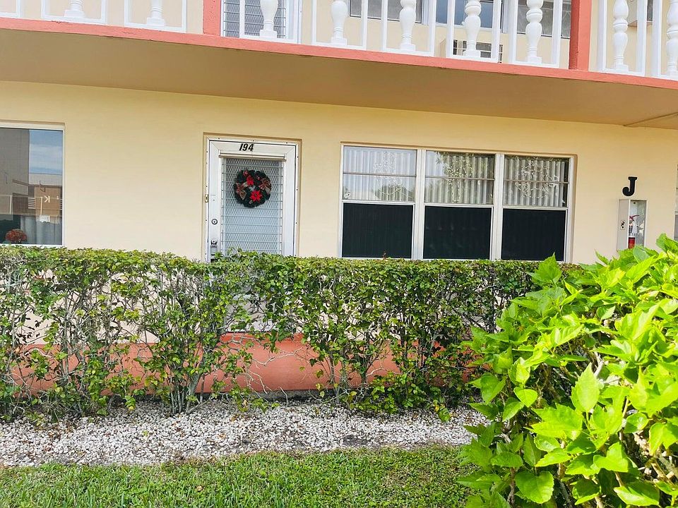 194 Chatham J, West Palm Beach, FL 33417 | Zillow